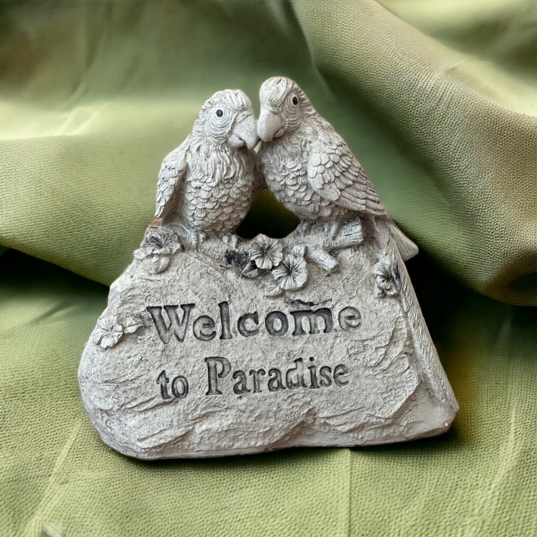Welcome to Paradise Rock Two Sitting Parrots Figure on Stone Welcome ...