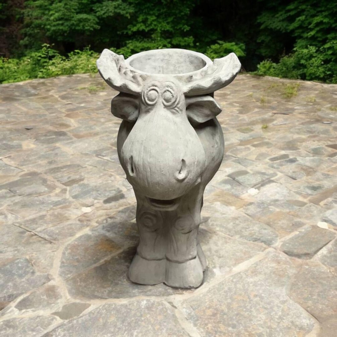 Massive Flower Planter Figure Concrete Moose Sculpture Garden Moose Pot ...