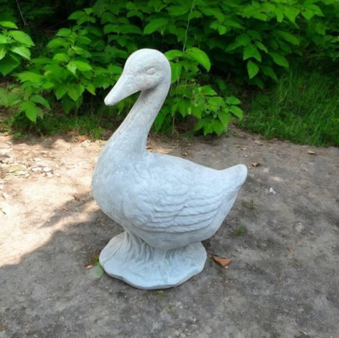 Detailed Goose Statue Concrete Gosling Figure Standing Farm Goose ...