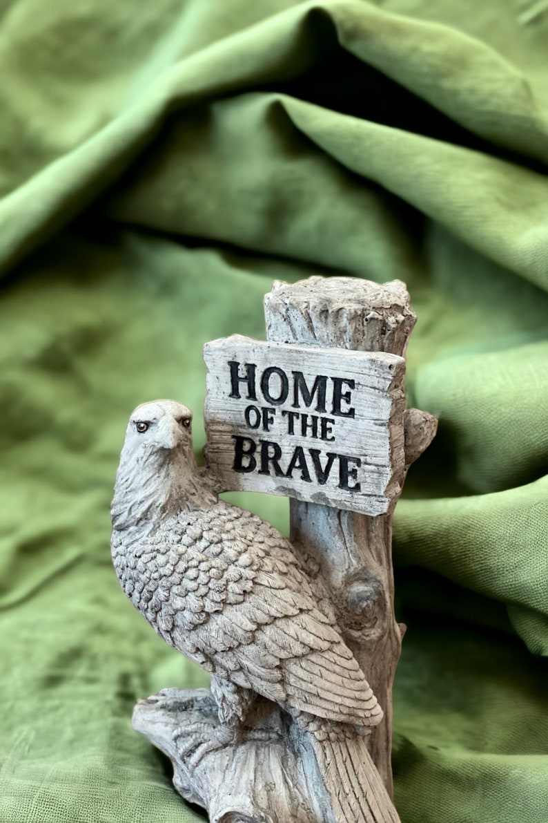 Home of the Brave Rock Eagle Sitting on Stump Figurine Entrance ...