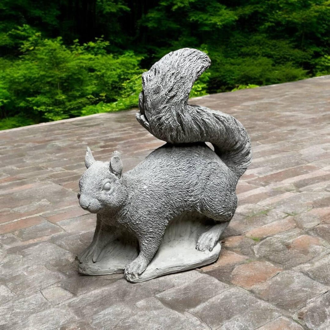 Concrete Squirrel Yard Statue Stone Squirrel Outdoor Figure Wild Animal ...