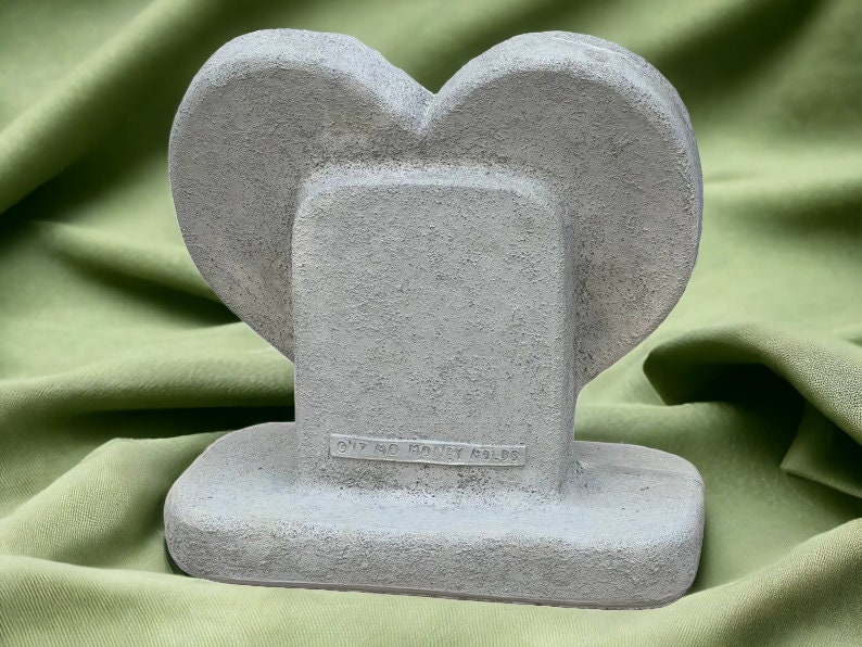 I Love You to the Moon Statue Concrete Hear Figurine Love Sign ...