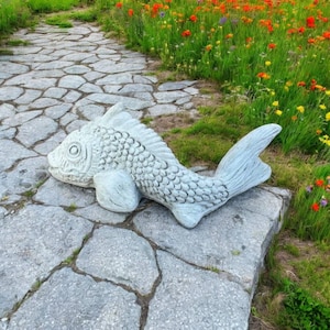 Swimming Fish Statue Detailed Fish Realistic Fish Sculpture Wild ...