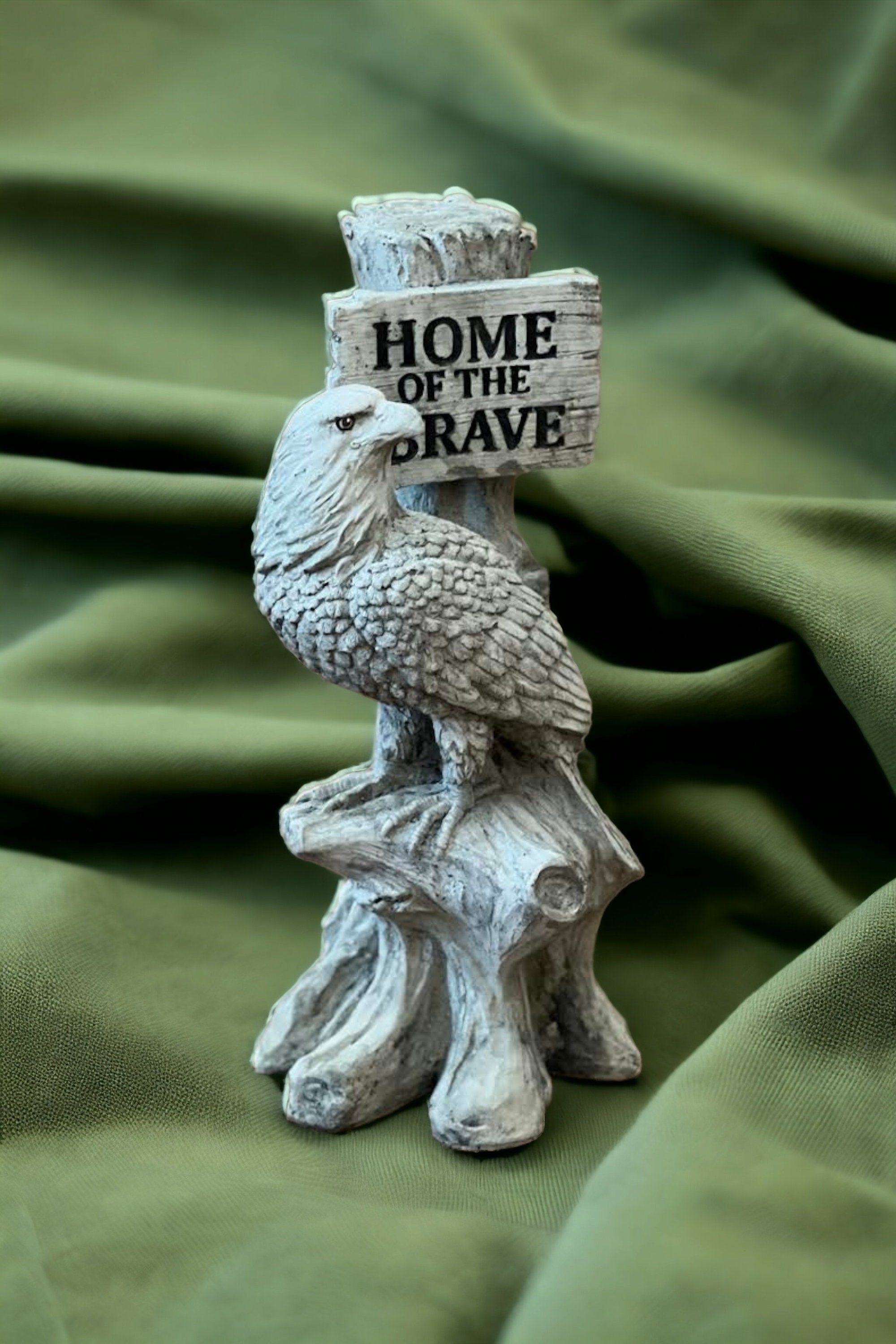 Home of the Brave Rock Eagle Sitting on Stump Figurine Entrance ...