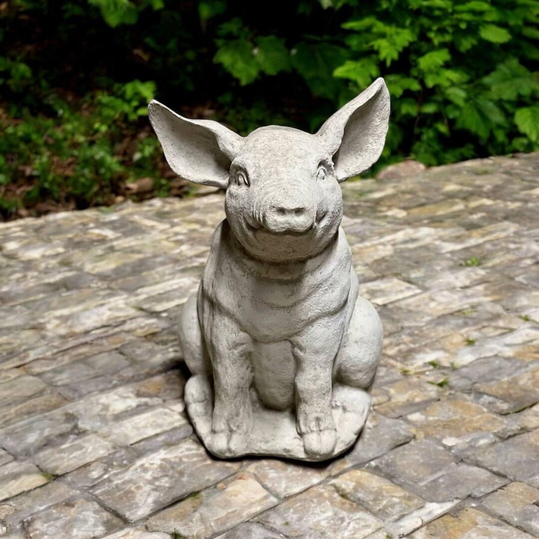 Sitting Wilbur Pig Statue Farm Pig Massive Figure Stone Wilbur Pig ...