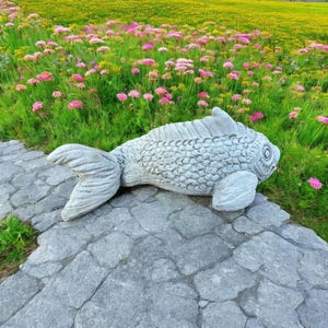 Swimming Fish Statue Detailed Fish Realistic Fish Sculpture Wild ...