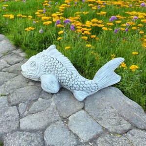 Swimming Fish Statue Detailed Fish Realistic Fish Sculpture Wild ...