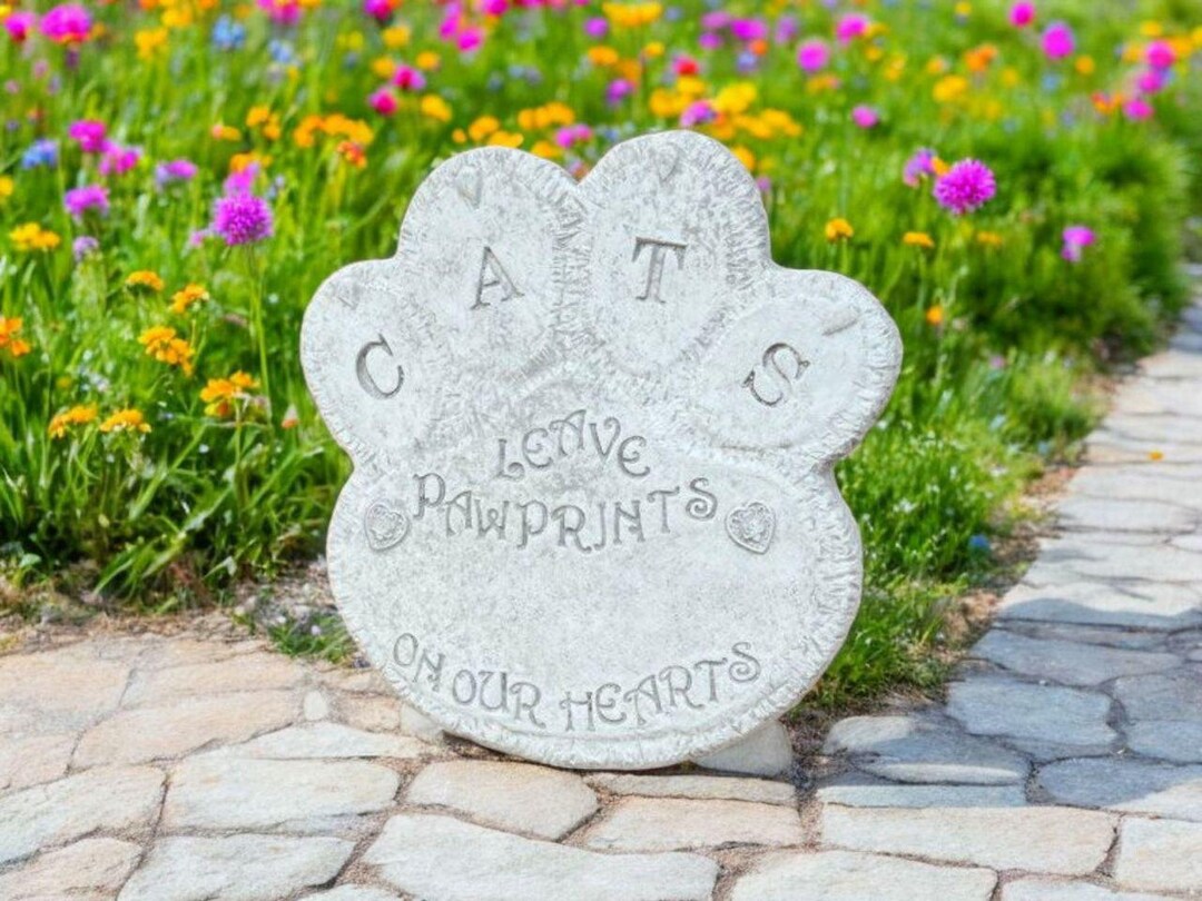 Cat Paw Statue Cats Leave Paw Prints on Our Hearts Pet Memorial ...