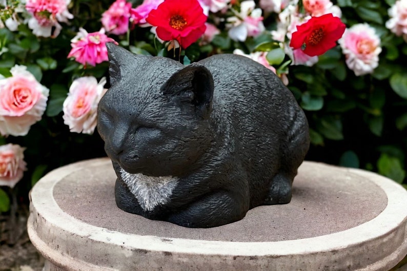 Black Crouching Cat Statue Concrete Sleeping Cat Figure Outdoor Kitten ...
