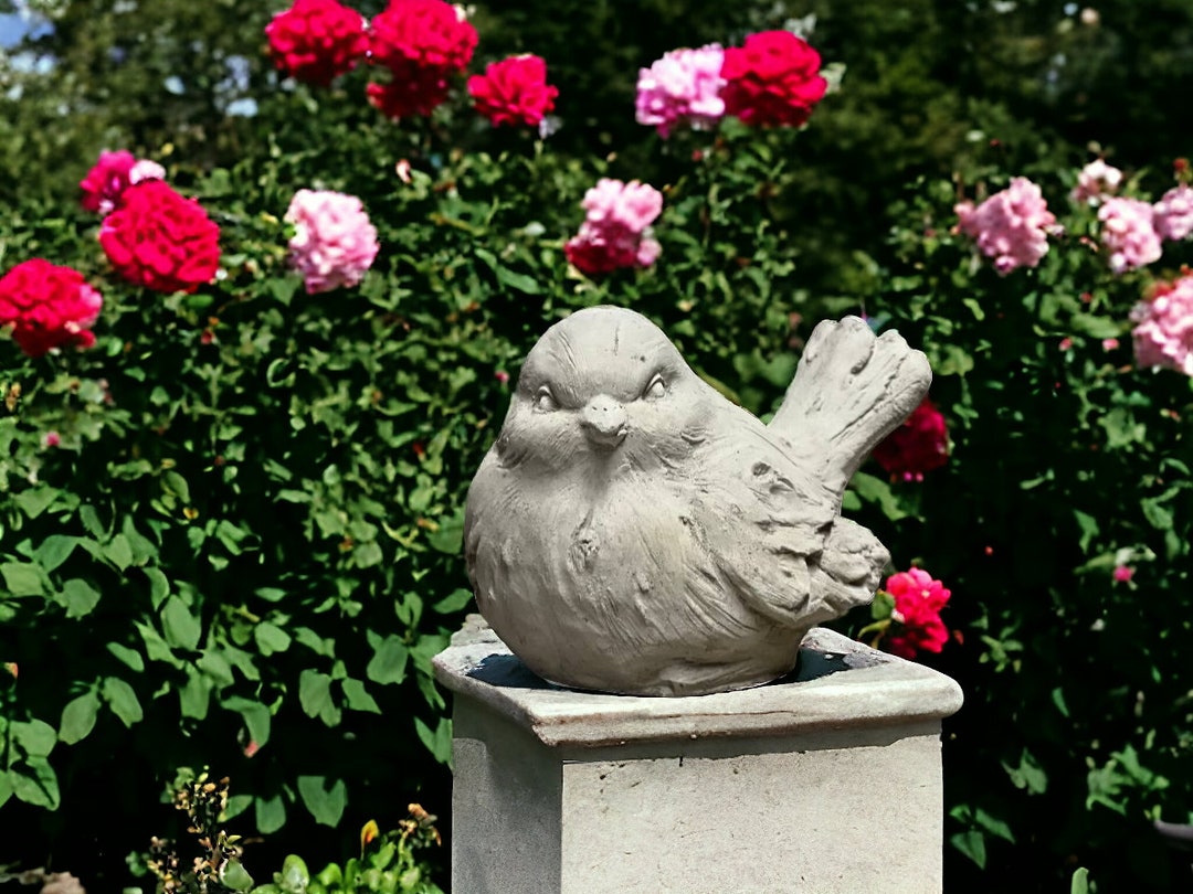 Stone Wild Bird Statue Wooden Looking Bird Figure Outdoor Bird ...