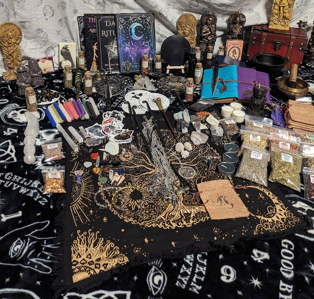 Witchcraft Mystery Box, Huge Variety of Wiccan Ritual Supplies, Giftbox ...