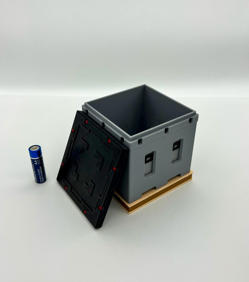 Loadout Box Tactical Gaming Storage Container Collectible Display Piece ...