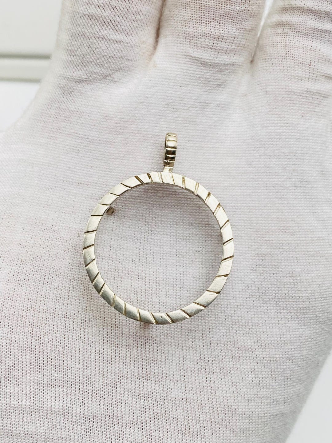 925 Sterling Silver Round Pendant Bezel Setting: Coin Connector - Etsy