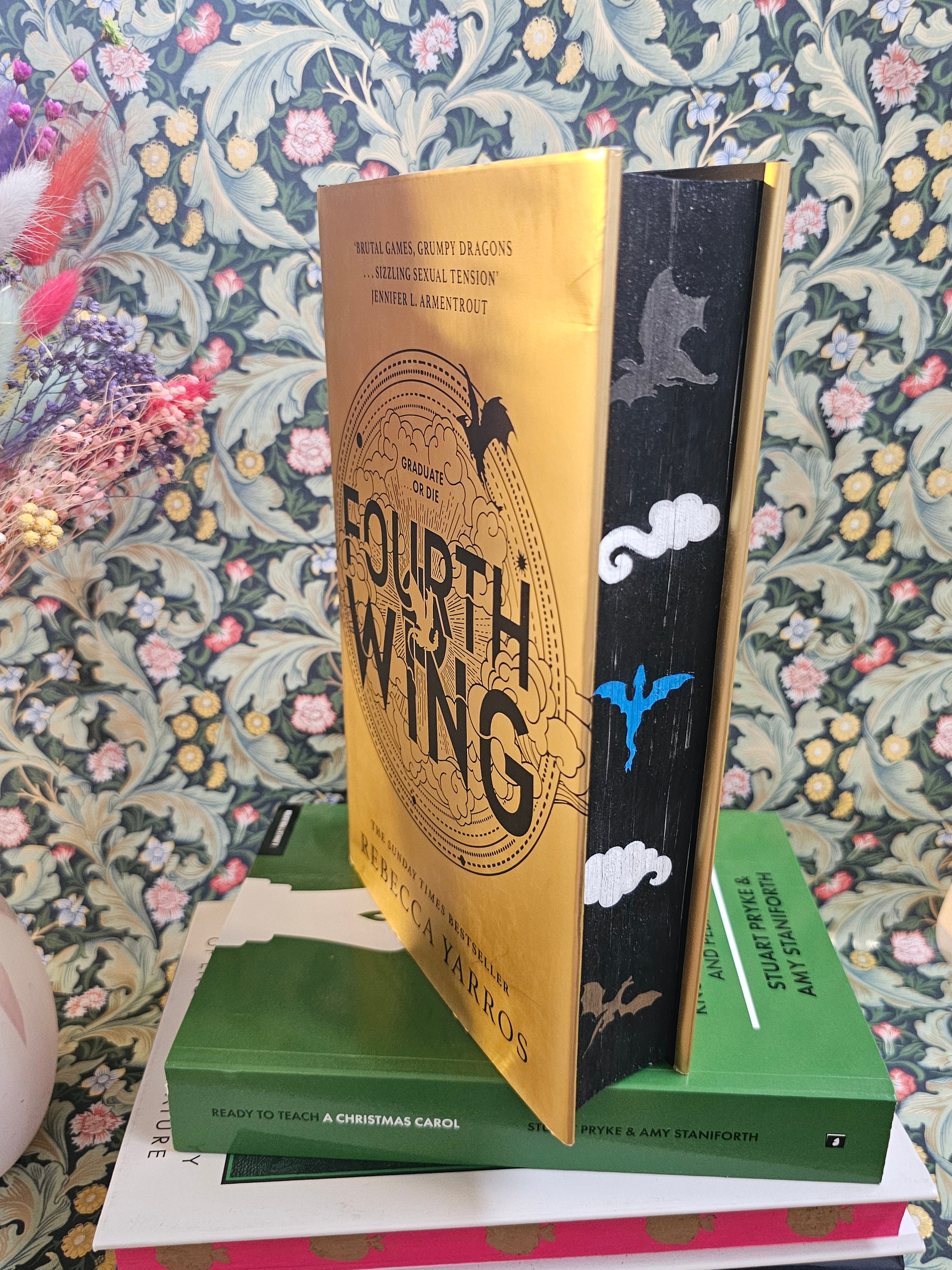 FOURTH WING rebecca Yarros Hand Painted Book Sprayed Edges Custom ...