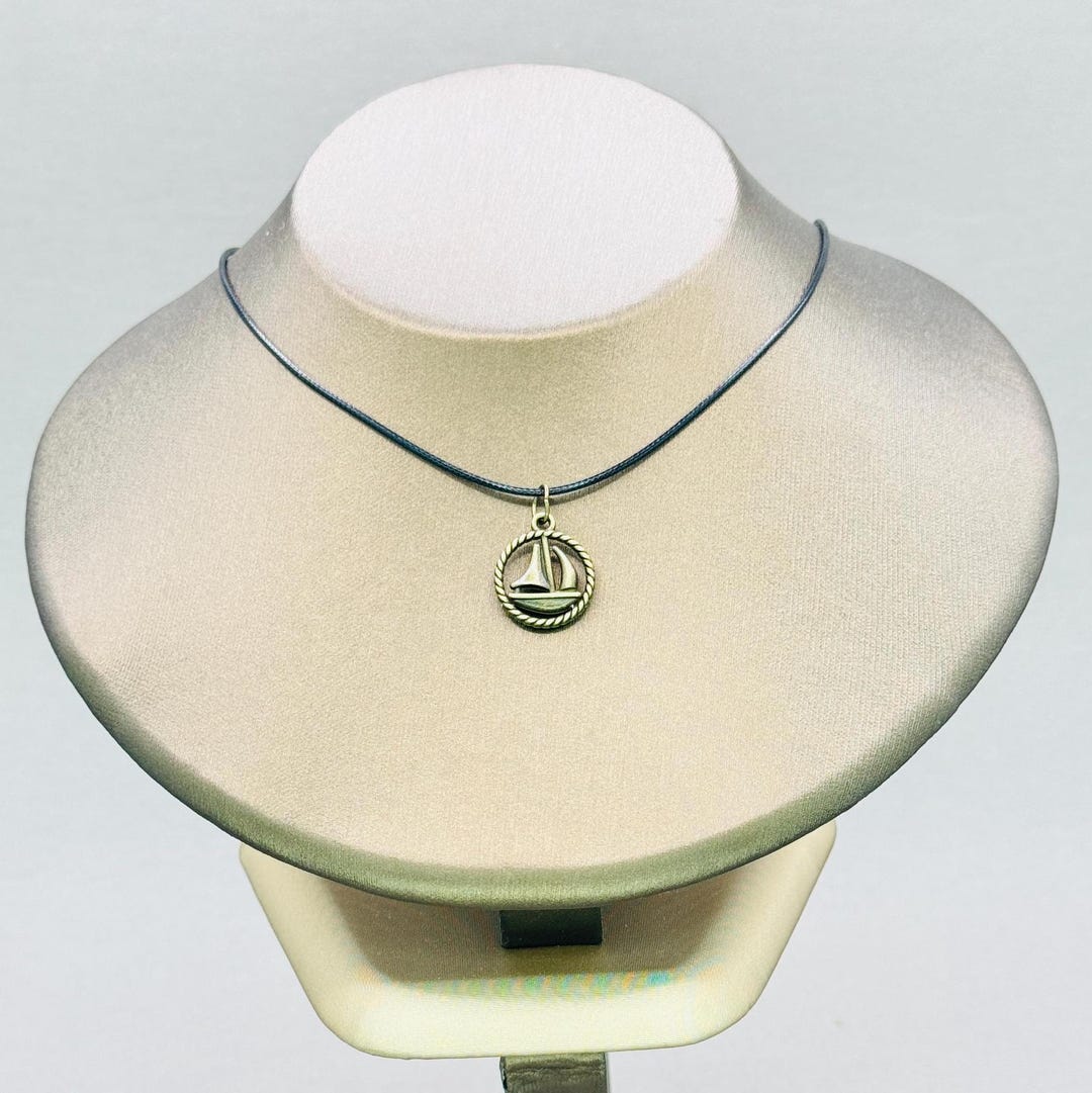 Sailing Necklace—a Perfect Piece for Ocean Lovers and Adventurers! - Etsy