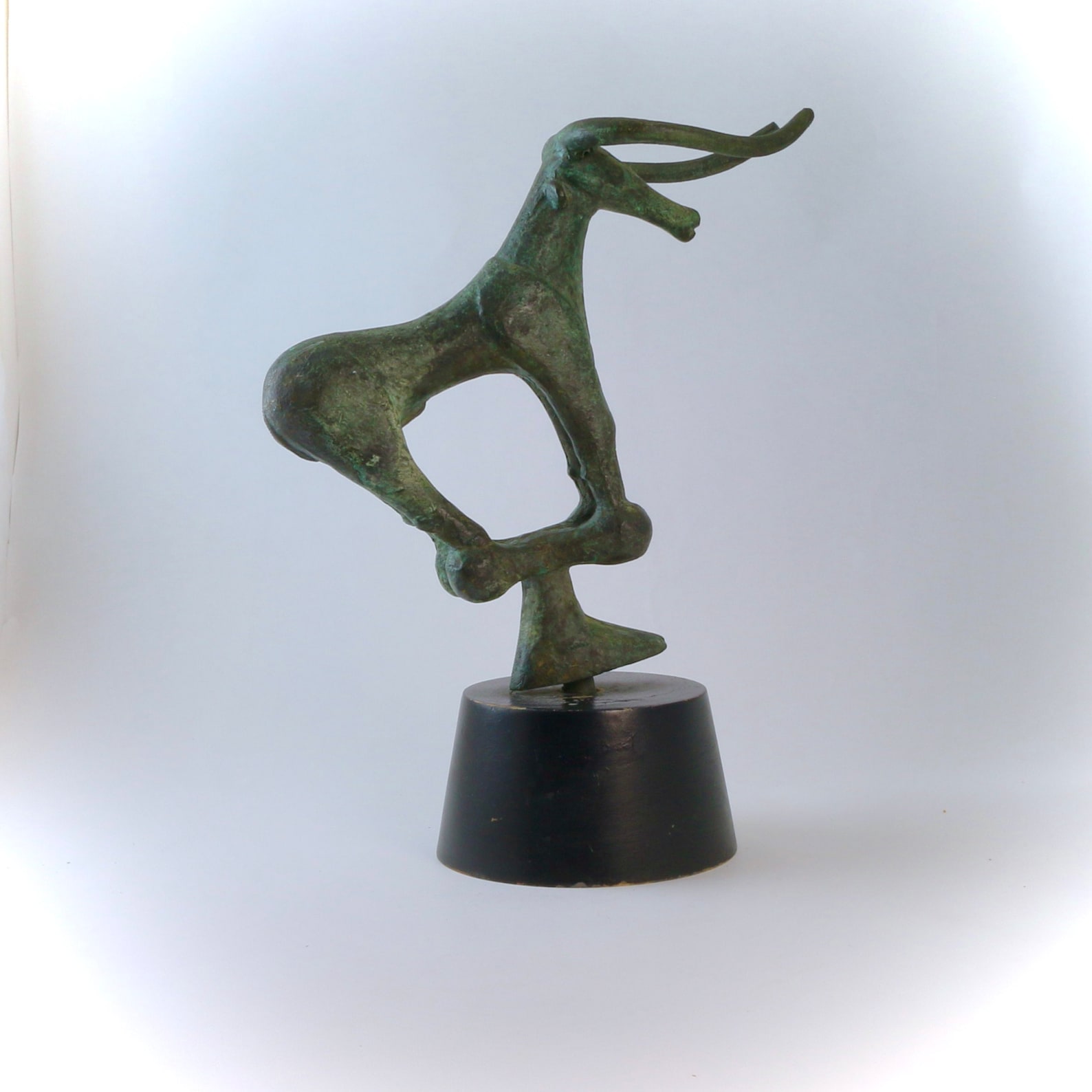 Ancient Etruscan Hittite Bronze Bull Sculpture Reproduction, 10 1/2 ...
