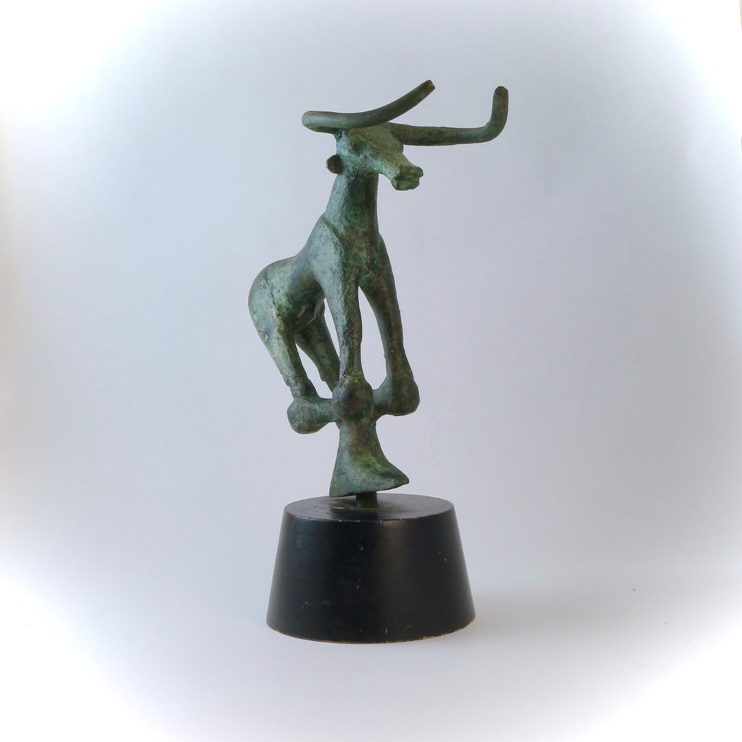 Ancient Etruscan Hittite Bronze Bull Sculpture Reproduction, 10 1/2 ...