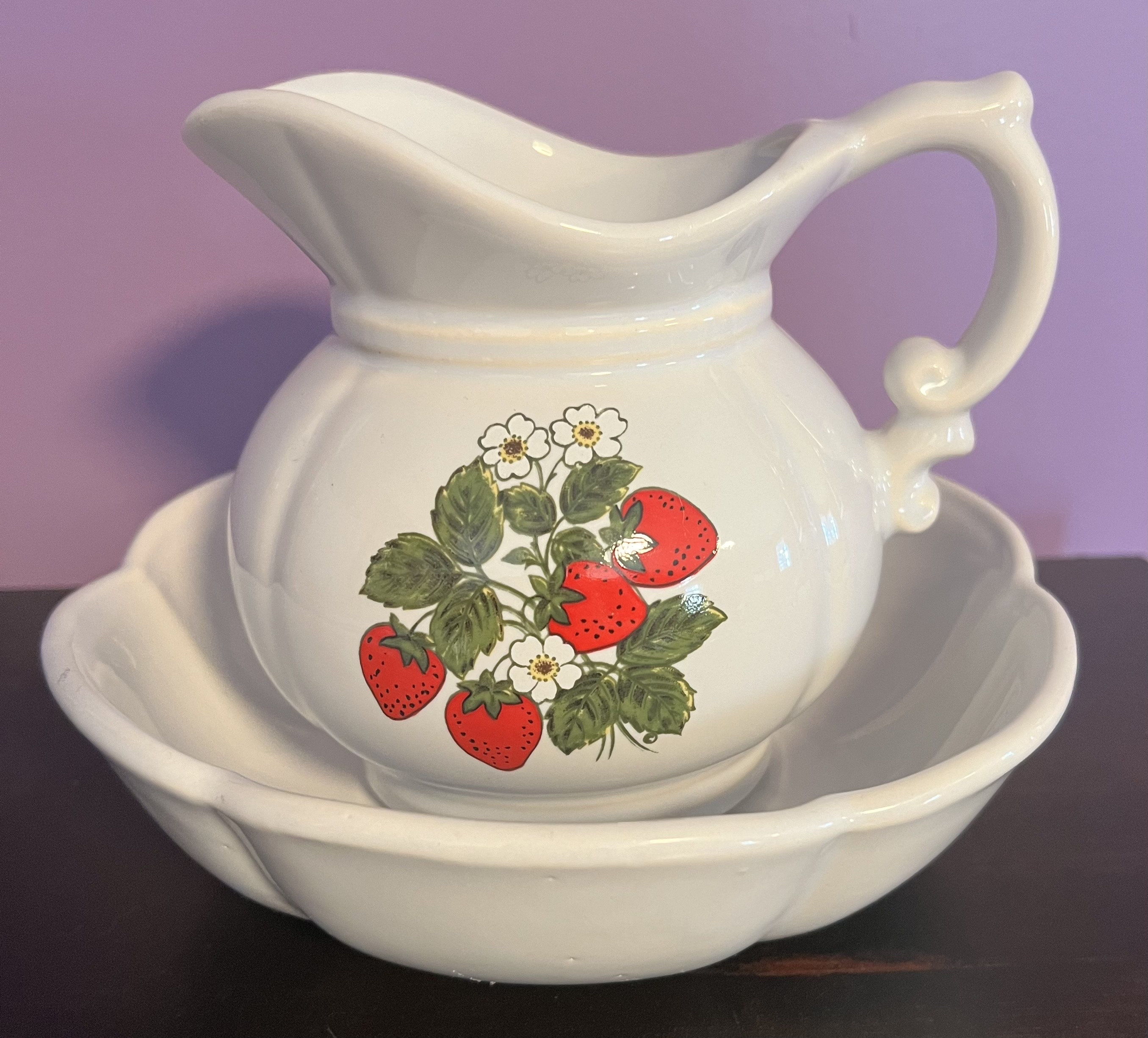 Vintage Mccoy Pottery Strawberry Country Pitcher and Wash Basin Bowl ...