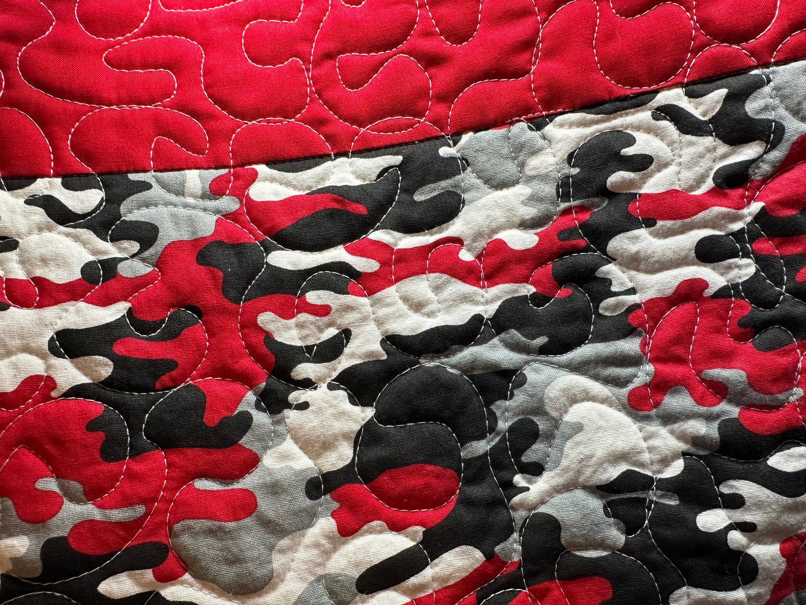 Large Red Camo Quilted Tote/bag//purse Handmade - Etsy
