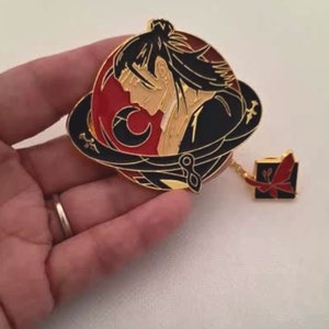 The Student Vibrant Enamel Badge Brooch Pin With Chain - Microfiber ...