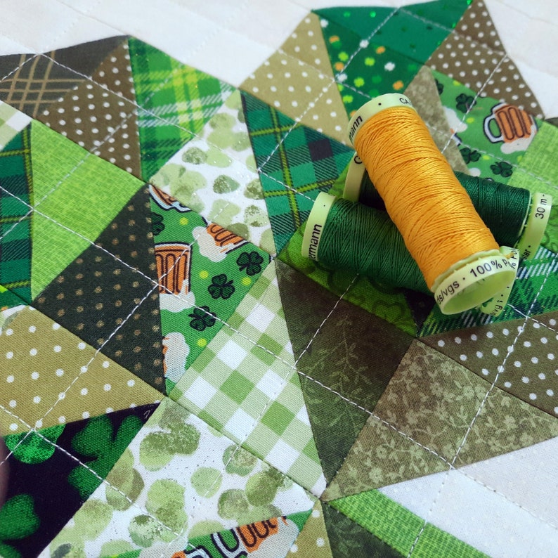 Clever Clover Mini Quilt Kit and Pattern - Etsy