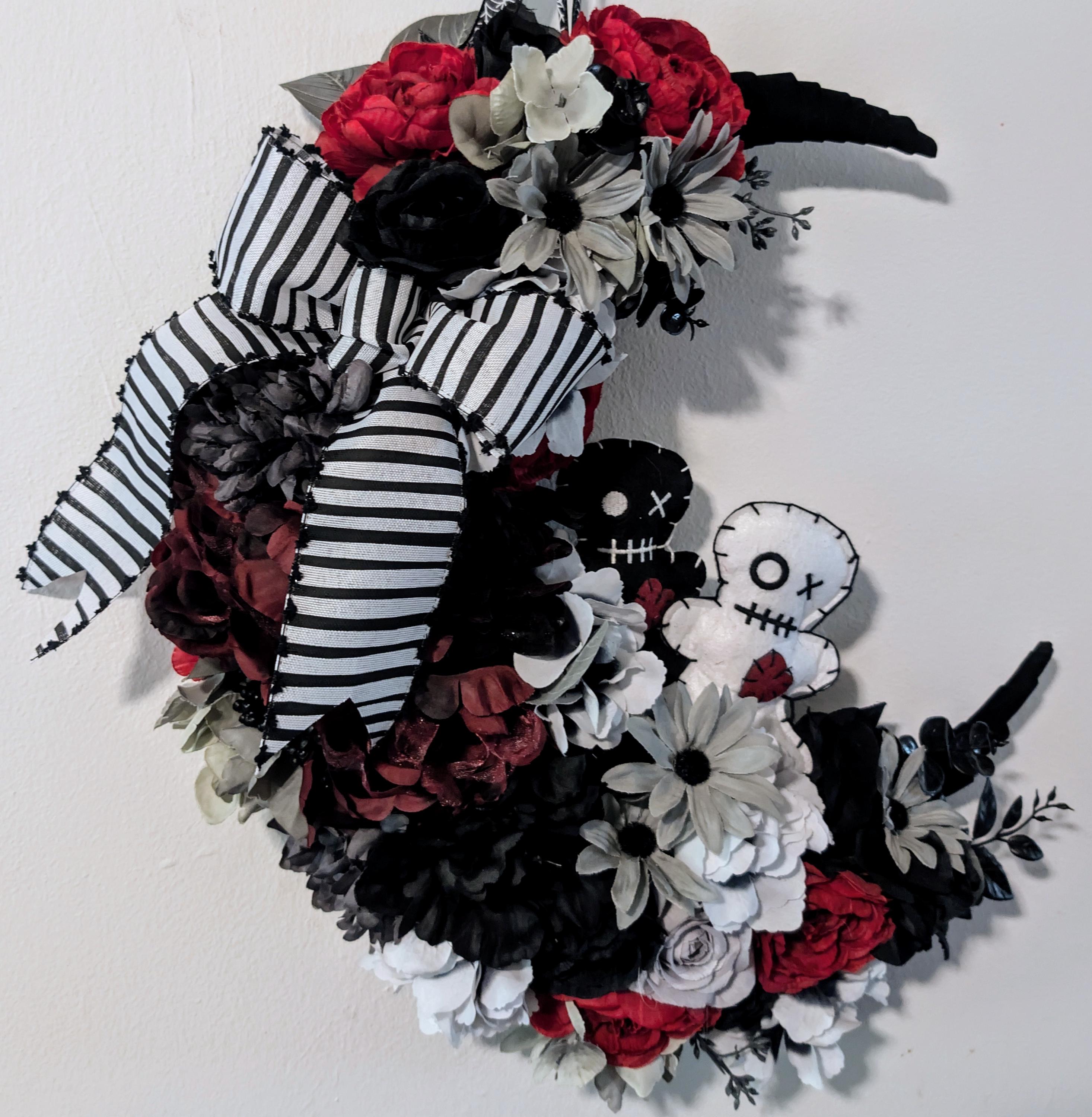 Voodoo Crescent Moon Floral Wreath - Etsy