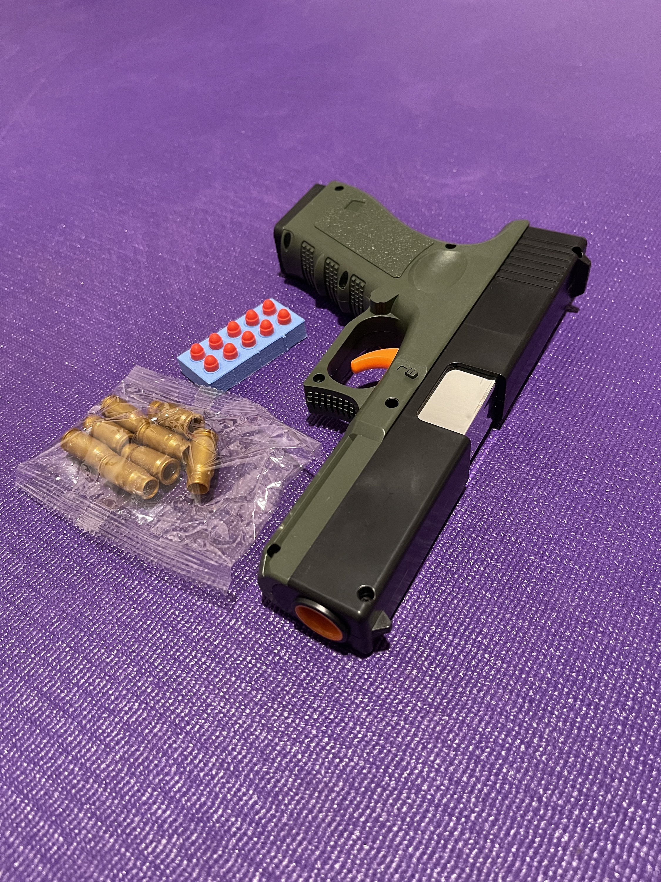 Fake Glock 17 Full Size Toy Gun Pistol With Foam Pellet Shell Ejecting ...