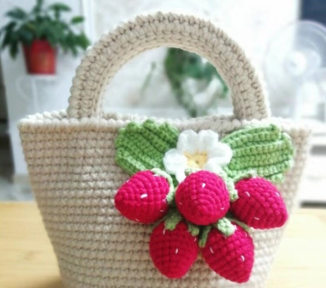Strawberry Bag Crochet Pattern—strawberry Handbag Pattern—-bag Crochet ...