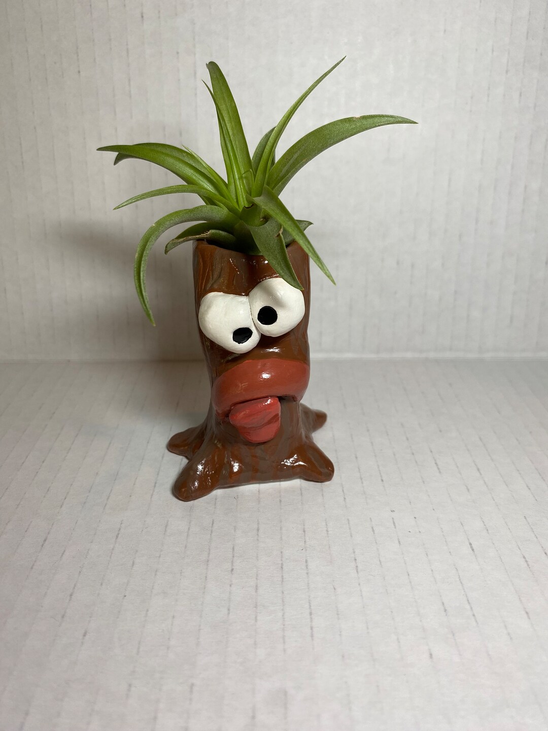 Clay Art Tree Stump Air Plant Holder "huh?" - Etsy