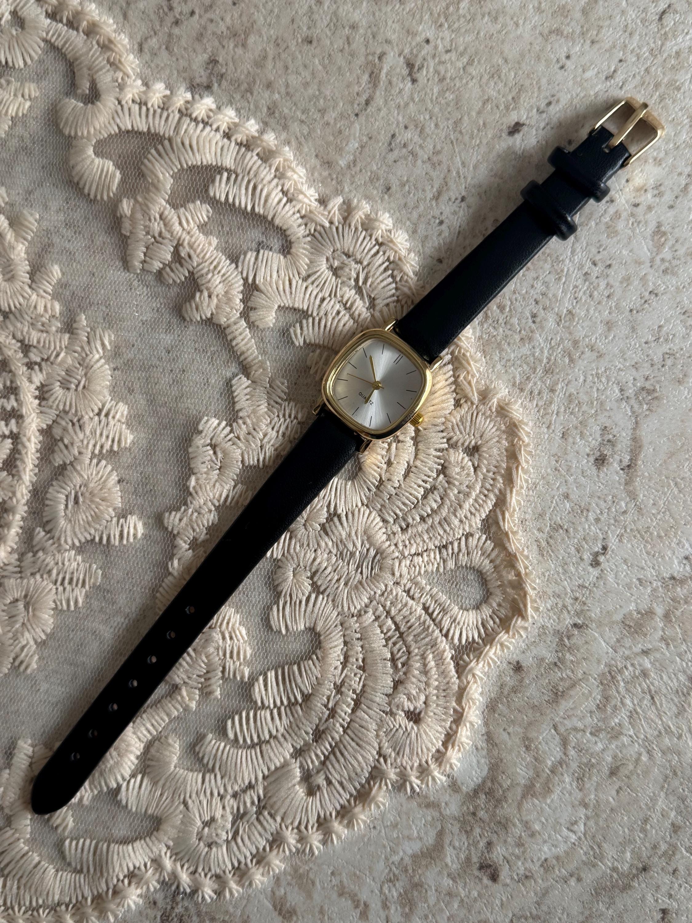 Vintage Style Women’s Watch – Retro Leather Strap Quartz Wristwatch ...