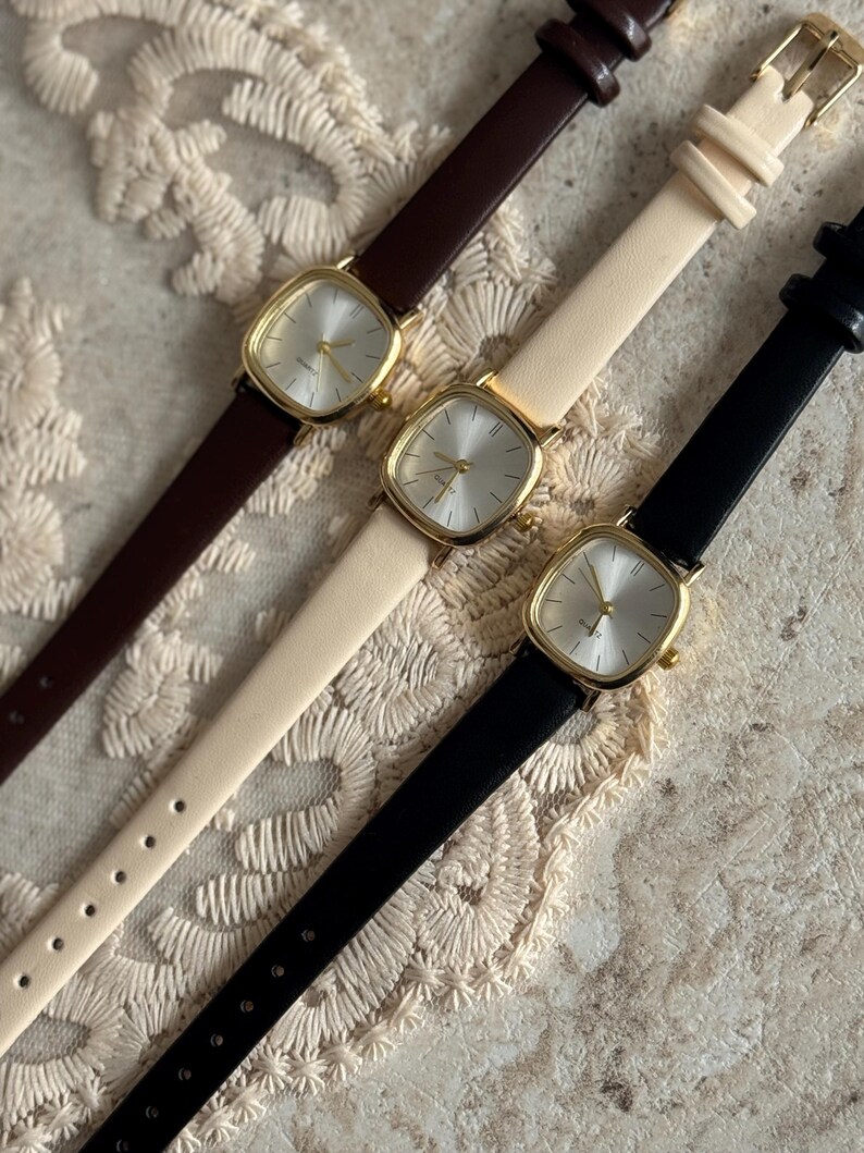 Vintage Style Women’s Watch – Retro Leather Strap Quartz Wristwatch ...