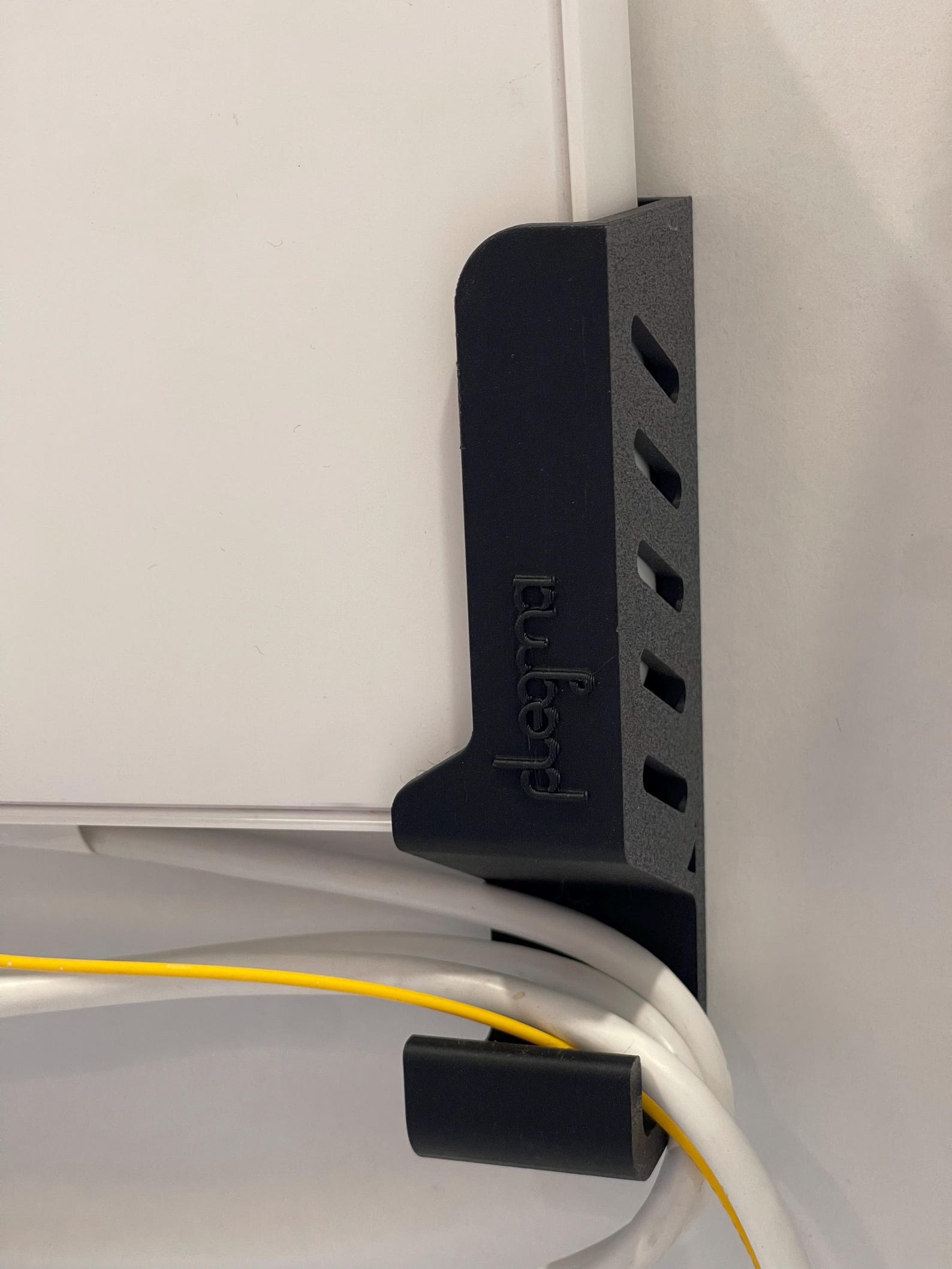 Universal Dual Bracket Wall Mount - Laptop Wall Mount Bracket - Router ...