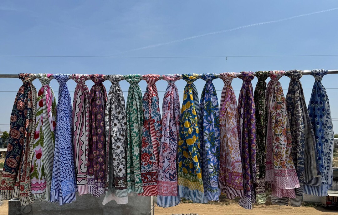 100 Dizain Wholesale Sarong Bundle, Cotton Block Print Pareos, Beach ...