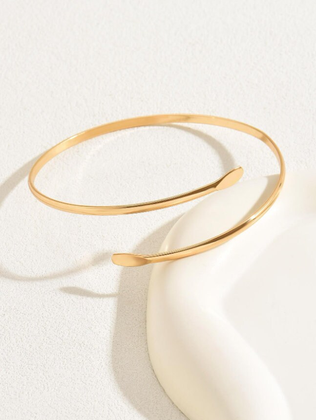 Minimalist Arm Cuff, Chic Gold Arm Band, Gold Upper Arm Cuff Bracelet ...