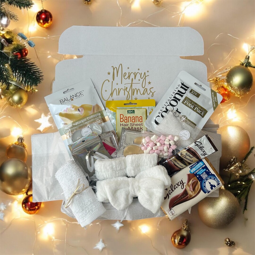 Christmas Women's Pamper Box Gift - Gold & White Luxury Merry Christmas ...