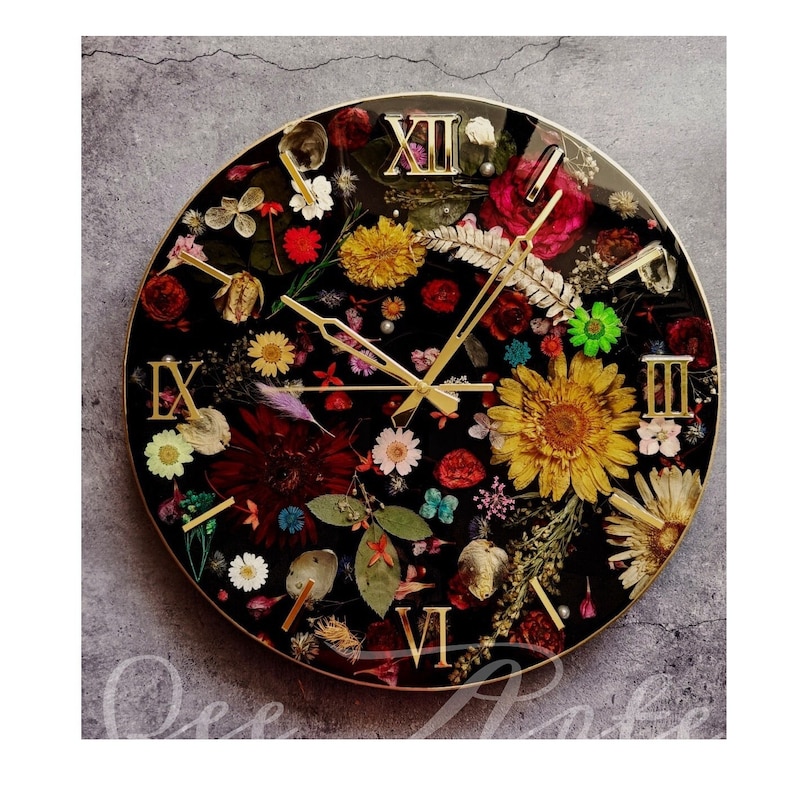 Real Flower Resin Clock - Etsy UK