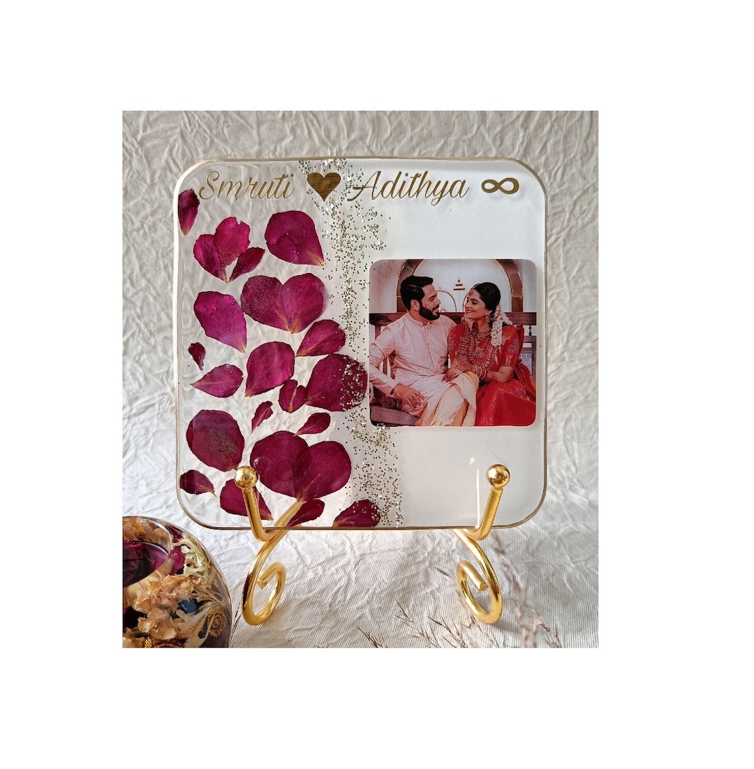 Customizable Couple Photo Frame in Any Color/ Print Your Name on It ...