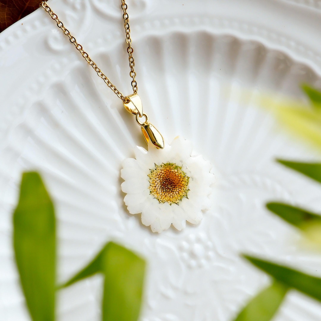 White Daisy Flower Necklaces, Handmade Pressed Flower Resin Necklace ...
