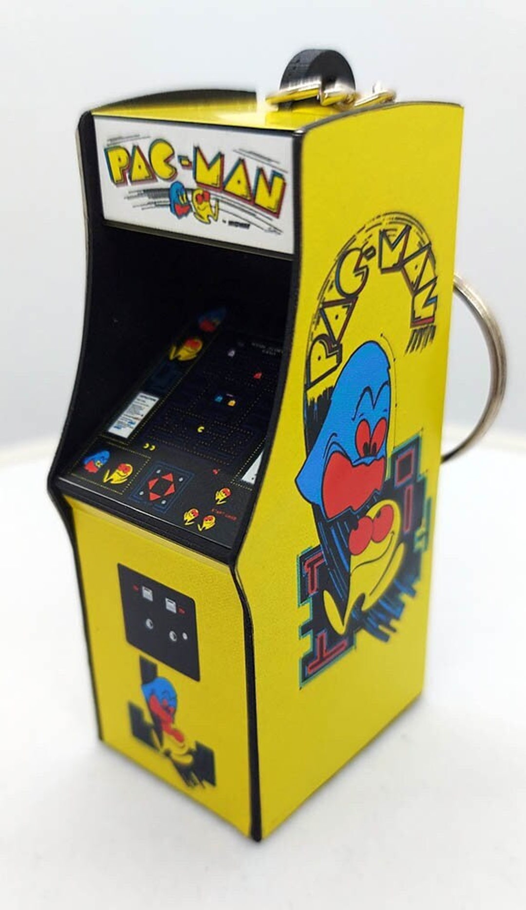 PACMAN Keychain, Reproduction of the 80s Most Famous Video Game Arcade ...