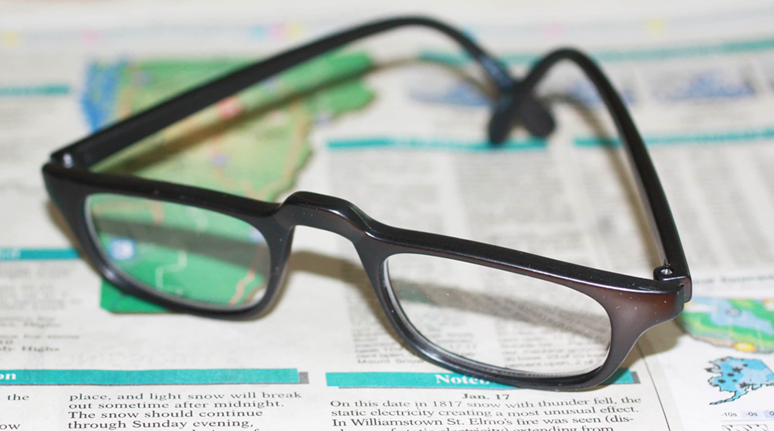 Half Eye Reading Glasses Low Rise Basic Black Frame Lightweight Readers ...