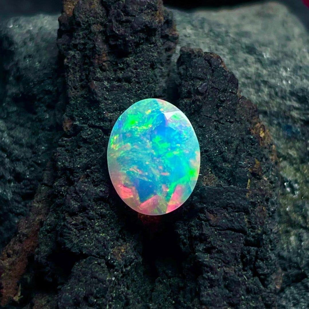 Ethiopian Opal: 8x10mm Oval Faceted Blue Fire Gemstone - Etsy