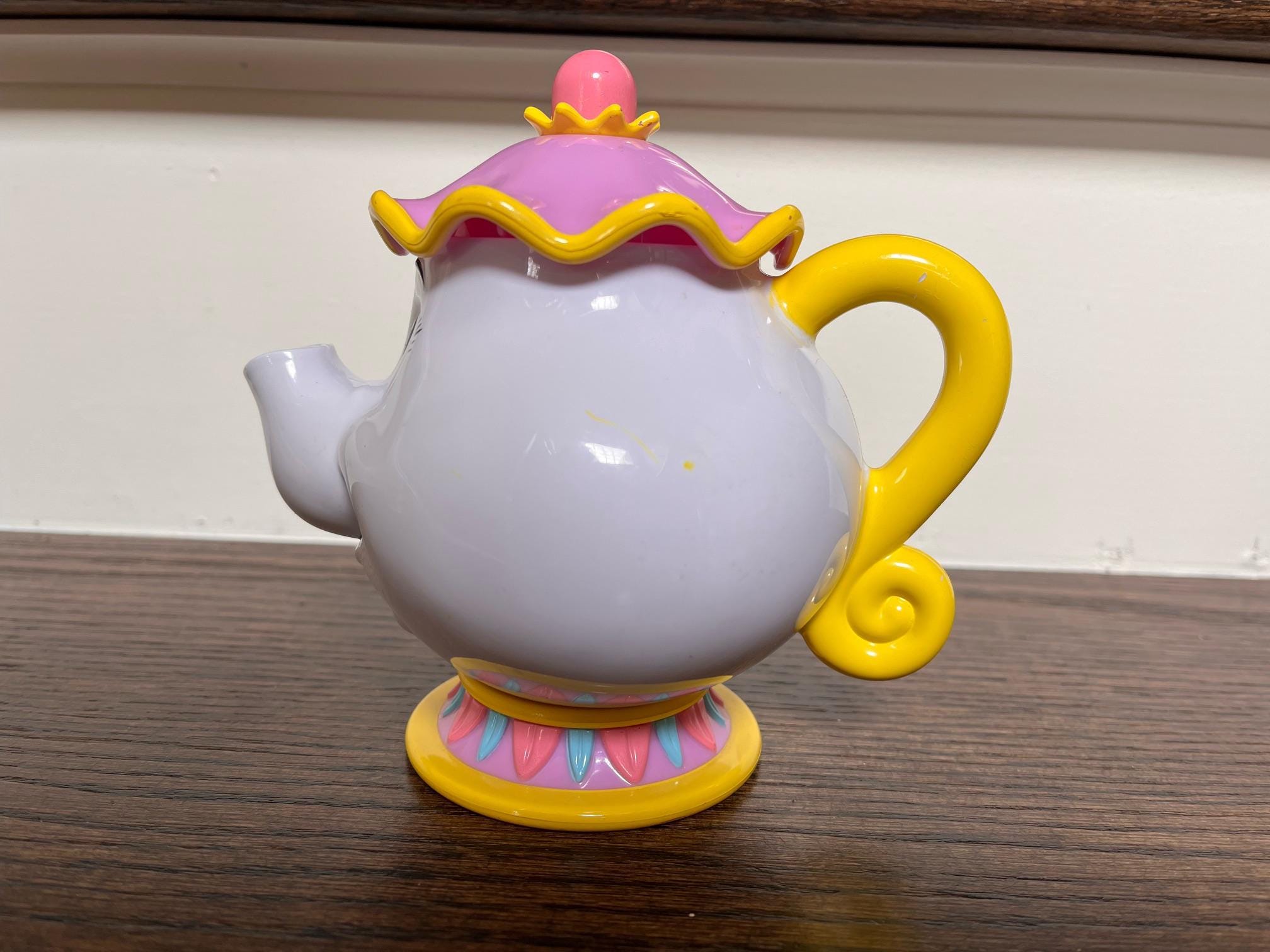 Disney Beauty and the Beast Mrs. Potts Teapot, Chip, and Cup Toy Tea ...