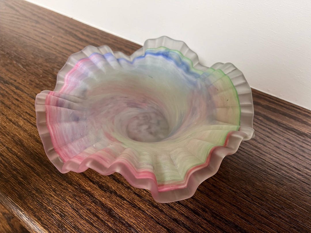 Pastel Swirled Ruffle Edge Art Glass Bowl - Etsy