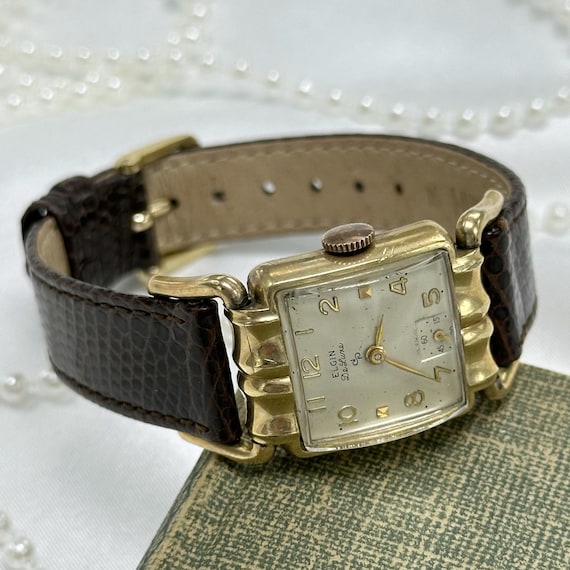 1951 Vintage 10k GF Wind-Up Elgin De Luxe Square Dial… - Gem