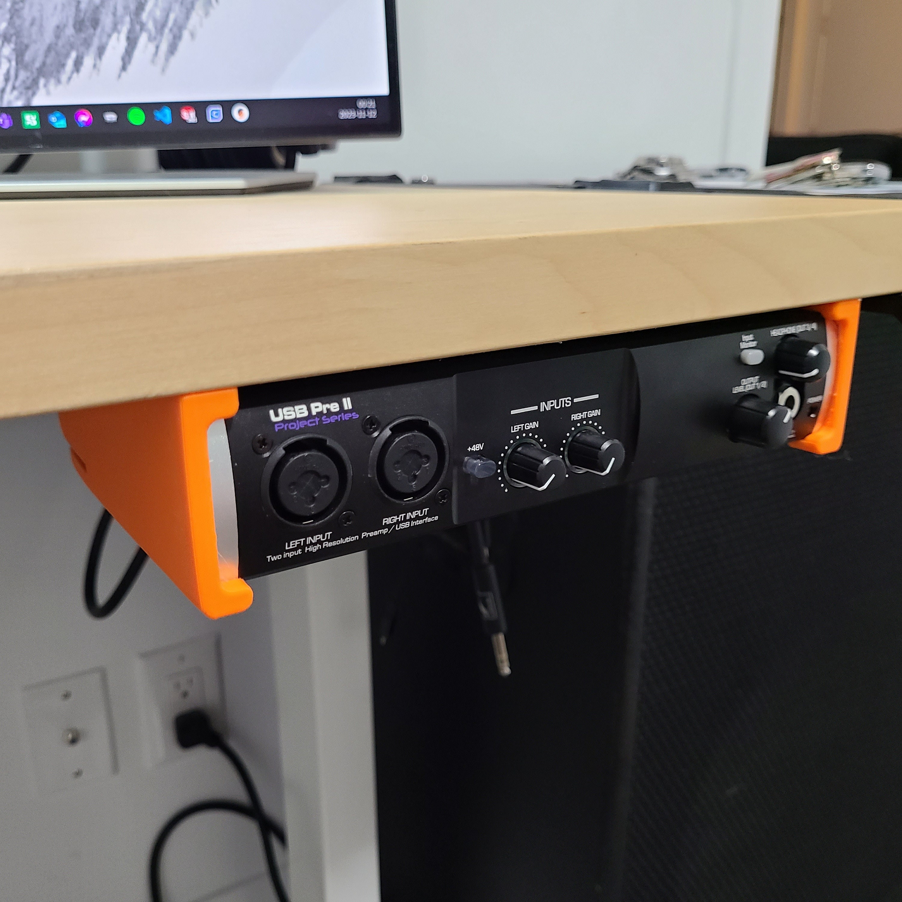 Usb II / Usb IV Project Series - Under-desk Mount With Screws and Drill ...