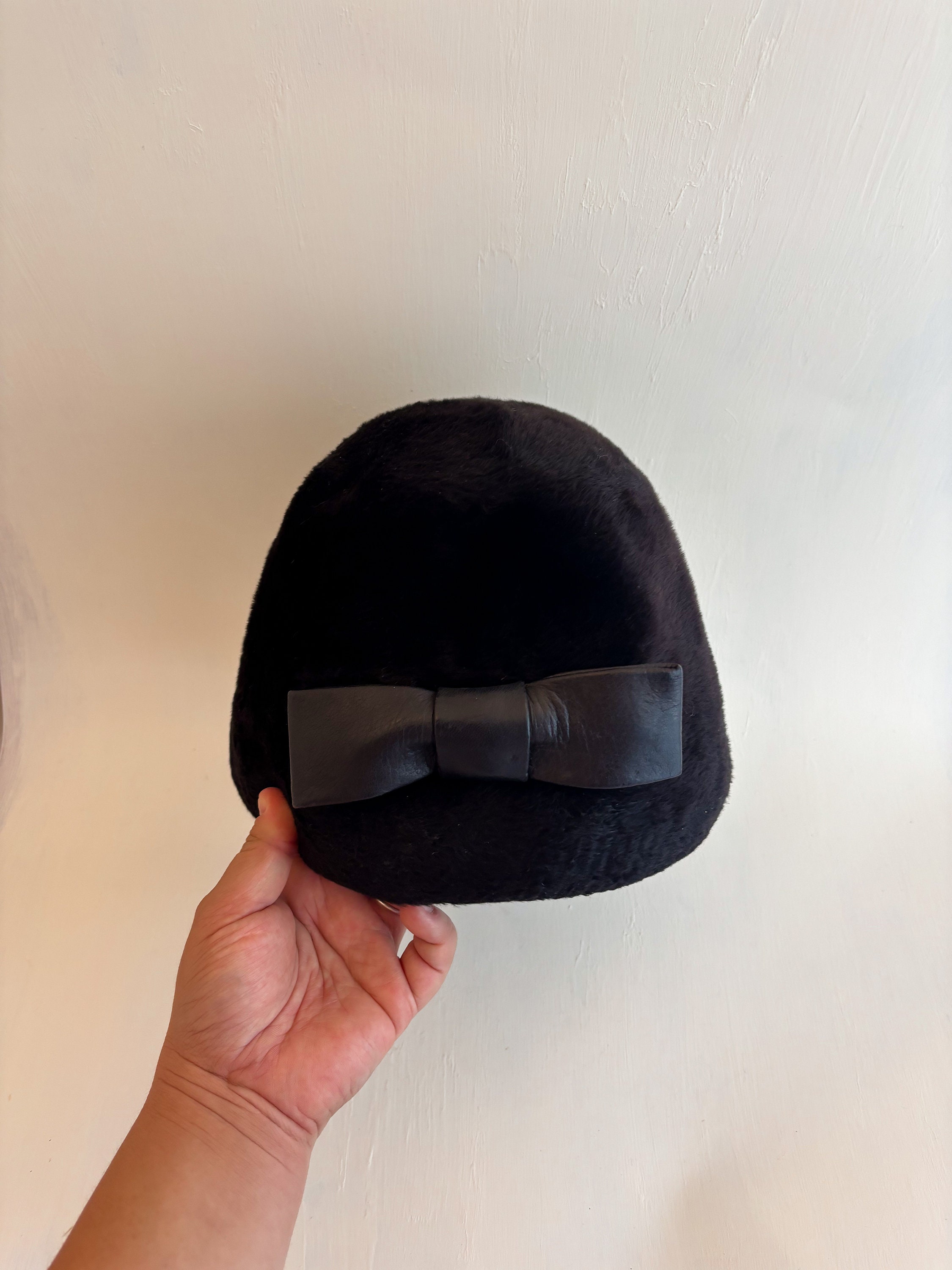 Vintage Black Faux Fur Musketeer Brand Cloche Hat With Leather Bow Made ...
