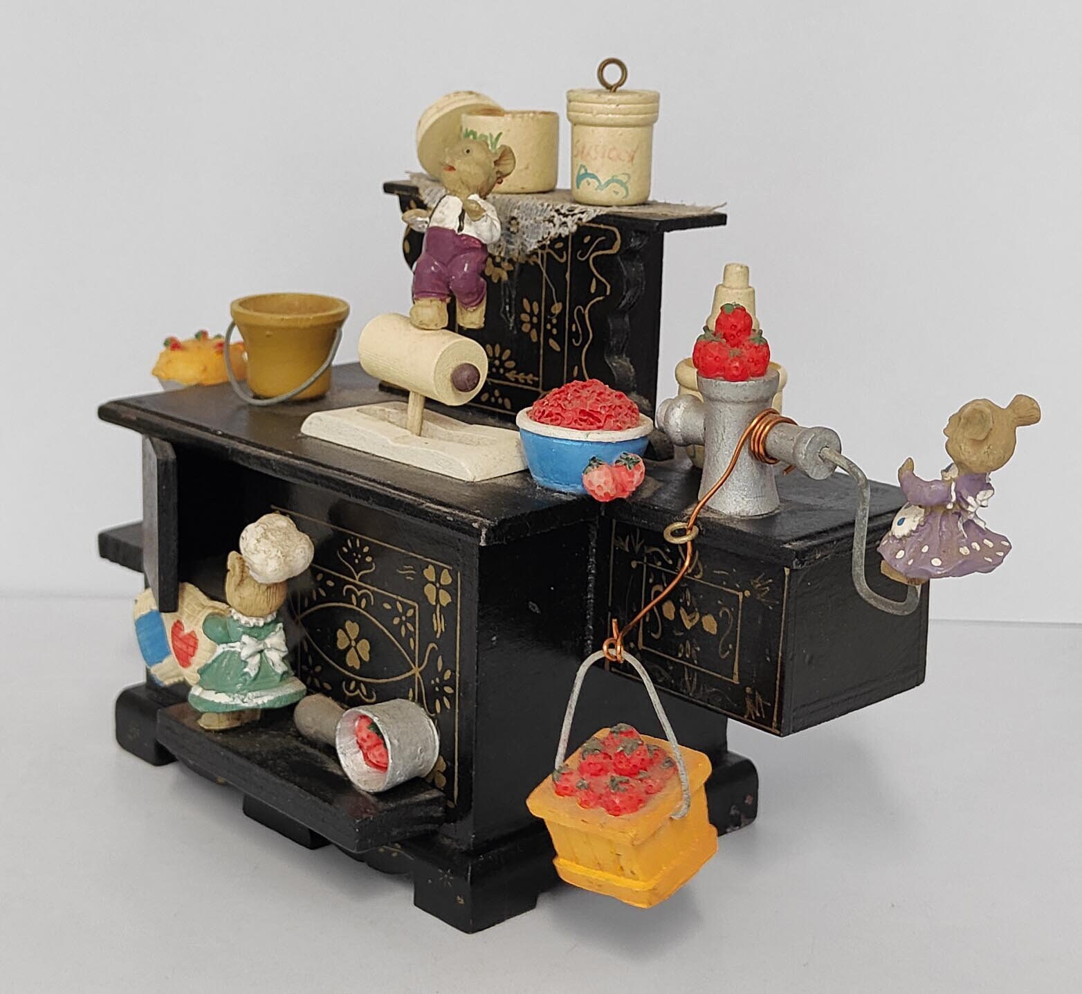 Vintage Enesco Music Box - Etsy