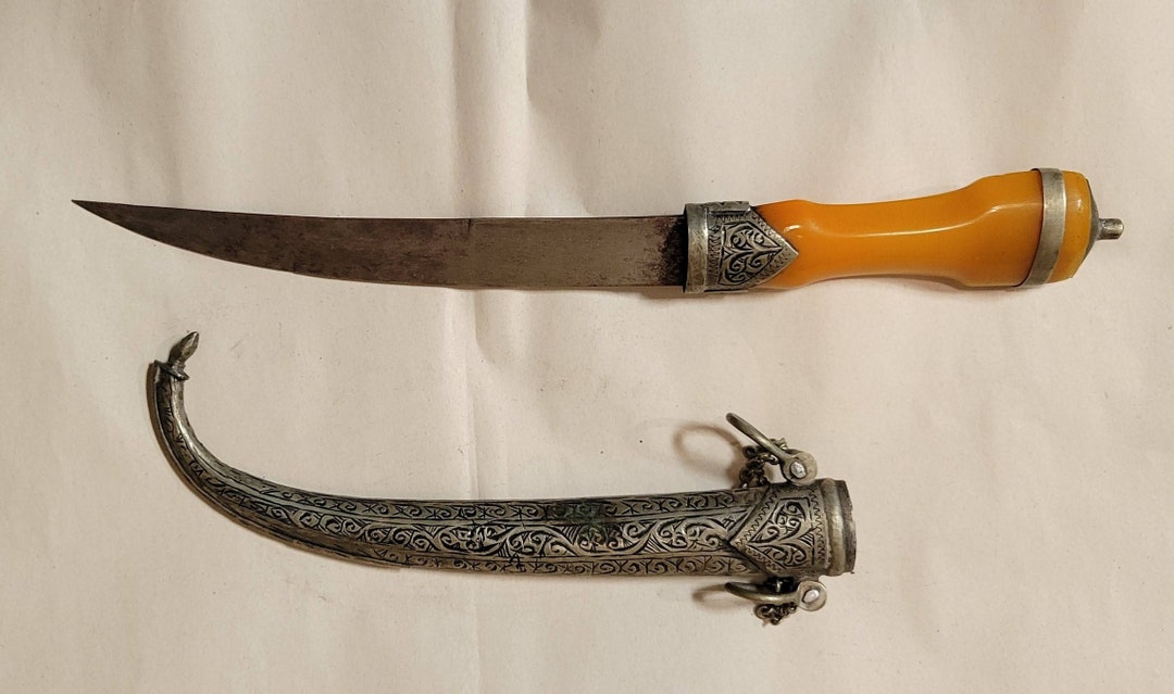 Antique Dagger Purchased in Saudi Arabia With Amber Handle - Etsy