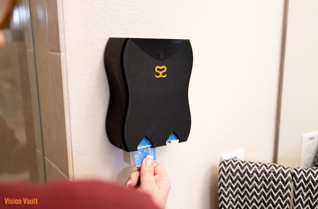 Contact Lens Dispenser 50 Daily Contact Lens Storage Solution Contact ...