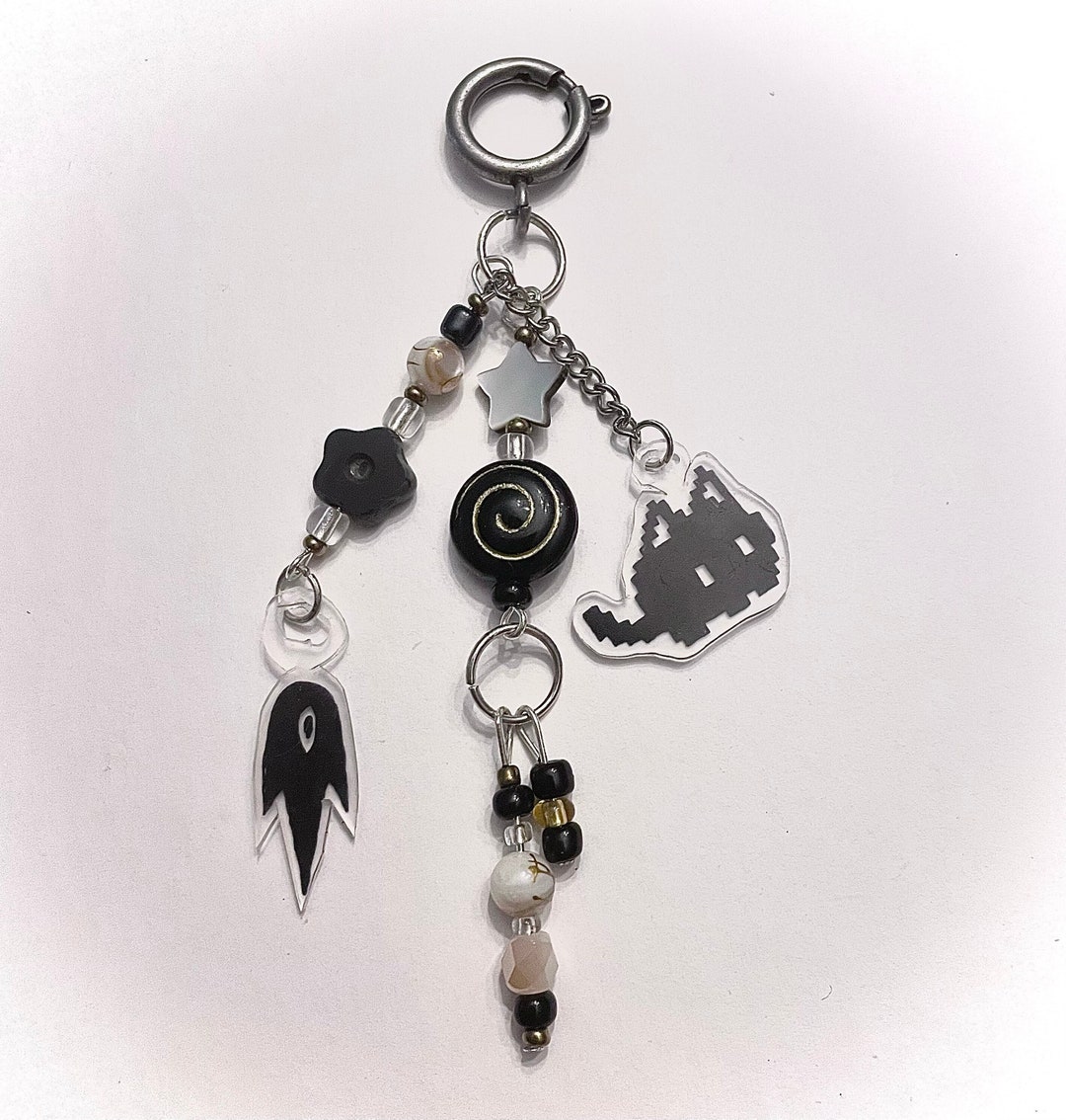 Omori Inspired Charm Keychain . - Etsy